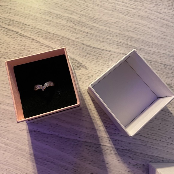 Pandora | Jewelry | Pandora Sterling Silver Sparkling Leaves Ring ...